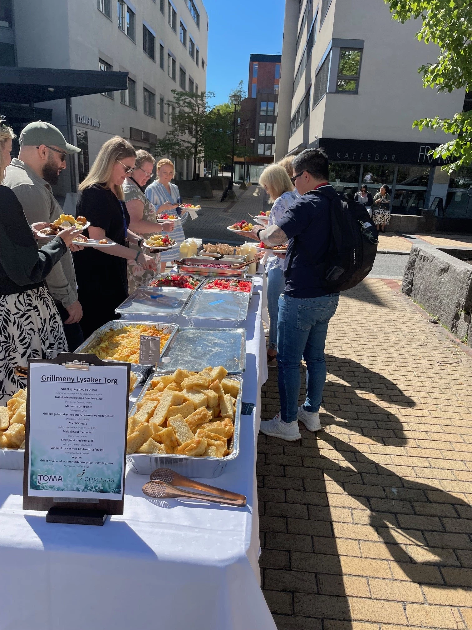 Sankthansfest på Lysaker torg - Toma